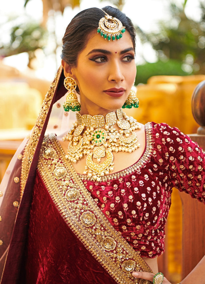 Heavy bridal necklace set store